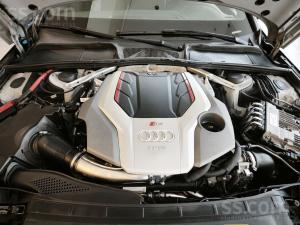 Grey Audi RS4 2024 in Riga, with an engine capacity of 2.90 L and mileage of 114 thousand km for 55000 €, photo 19 on AUTOMOTO.COM.LV