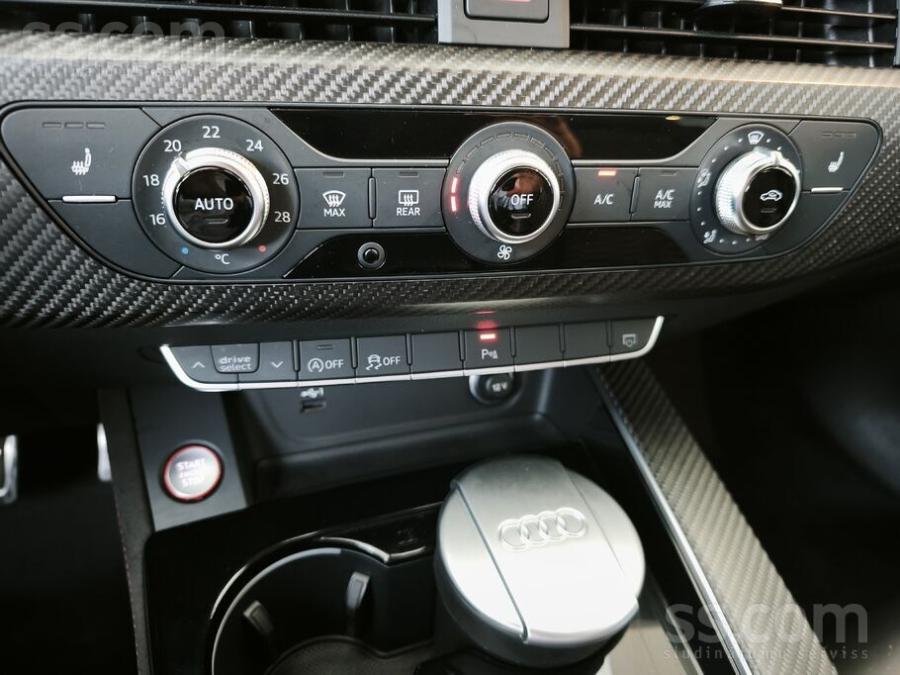 Grey Audi RS4 2024 in Riga, with an engine capacity of 2.90 L and mileage of 114 thousand km for 55000 €, photo 28 on AUTOMOTO.COM.LV