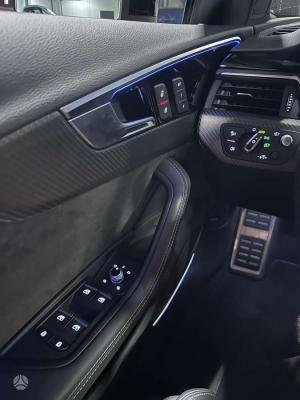 Sarkans Audi RS4 2020 Viļņa, ar dzinēja tilpumu 2.89 L un nobraukumu 88 tūkst. km par 56500 €, foto 15 vietnē AUTOMOTO.COM.LV