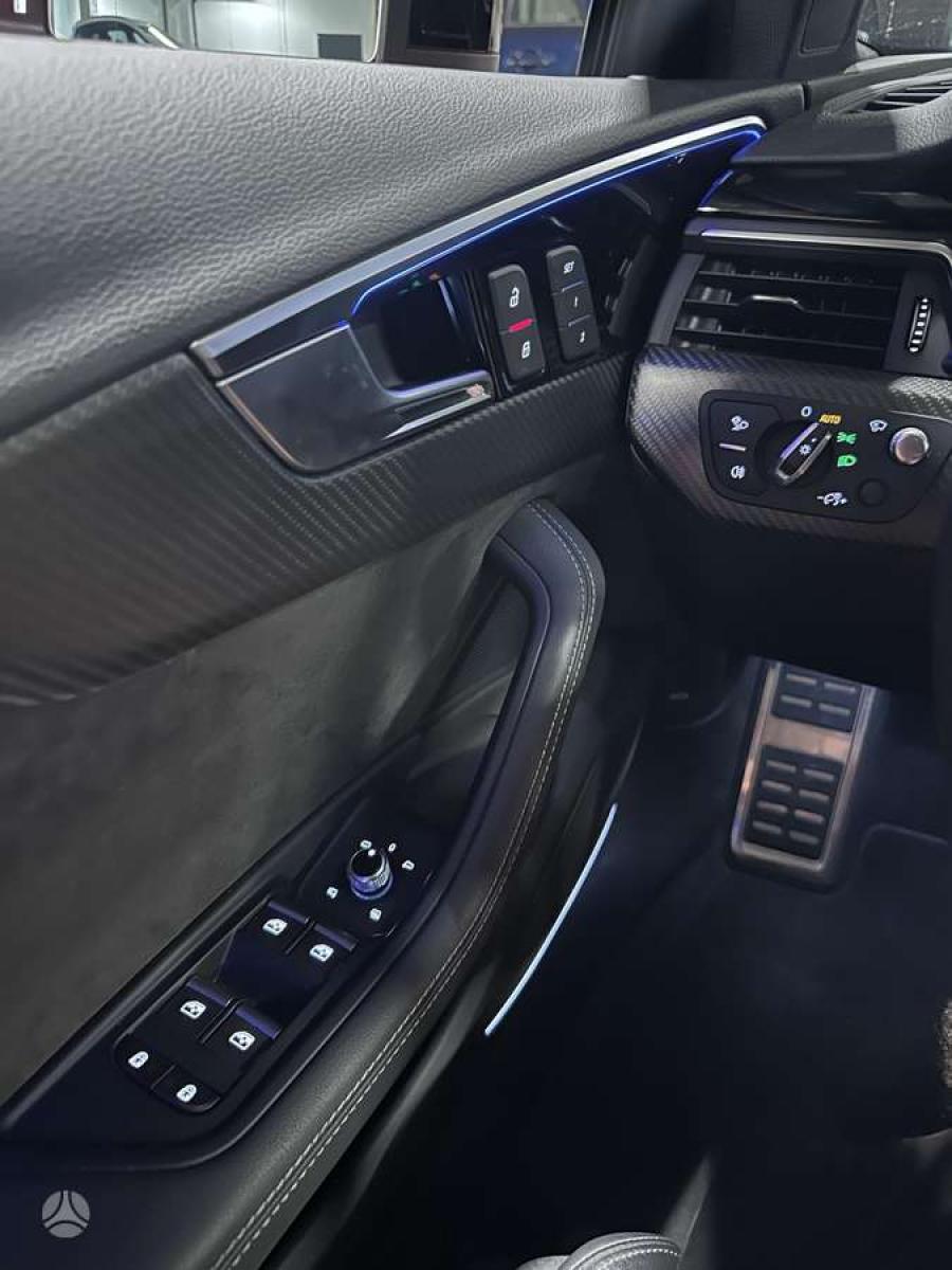 Sarkans Audi RS4 2020 Viļņa, ar dzinēja tilpumu 2.89 L un nobraukumu 88 tūkst. km par 56500 €, foto 15 vietnē AUTOMOTO.COM.LV