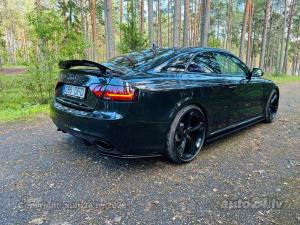 Melns Audi RS5 2013 Tartu, ar dzinēja tilpumu 4.20 L un nobraukumu 165 tūkst. km par 22900 €, foto 5 vietnē AUTOMOTO.COM.LV
