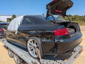 Melns Audi RS5 2014 Panevēža, ar dzinēja tilpumu 4.16 L un nobraukumu 170 tūkst. km par 12500 €, foto 11 vietnē AUTOMOTO.COM.LV