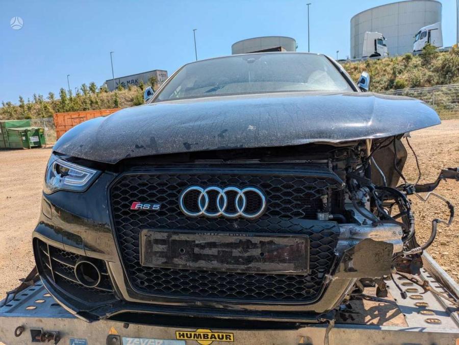 Melns Audi RS5 2014 Panevēža, ar dzinēja tilpumu 4.16 L un nobraukumu 170 tūkst. km par 12500 €, foto 16 vietnē AUTOMOTO.COM.LV