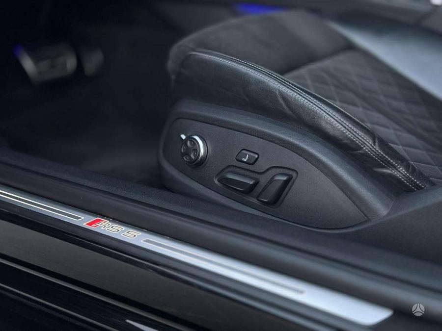Melns Audi RS5 2018 Kauņa, ar dzinēja tilpumu 2.89 L un nobraukumu 209 tūkst. km par 30900 €, foto 19 vietnē AUTOMOTO.COM.LV