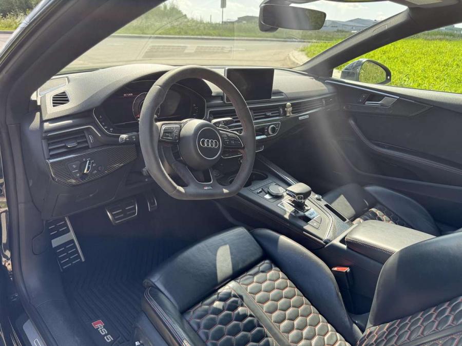 Melns Audi RS5 2018 Alīta, ar dzinēja tilpumu 2.89 L un nobraukumu 89 tūkst. km par 45500 €, foto 12 vietnē AUTOMOTO.COM.LV
