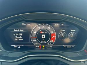 Melns Audi RS5 2018 Alīta, ar dzinēja tilpumu 2.89 L un nobraukumu 89 tūkst. km par 45500 €, foto 24 vietnē AUTOMOTO.COM.LV