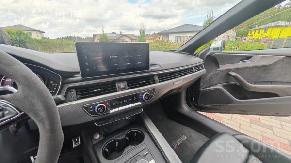 Black Audi RS5 2019 in Riga, with an engine capacity of 2.90 L and mileage of 82 thousand km for 43000 €, photo 8 on AUTOMOTO.COM.LV