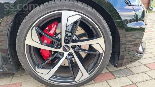 Black Audi RS5 2019 in Riga, with an engine capacity of 2.90 L and mileage of 82 thousand km for 43000 €, photo 9 on AUTOMOTO.COM.LV