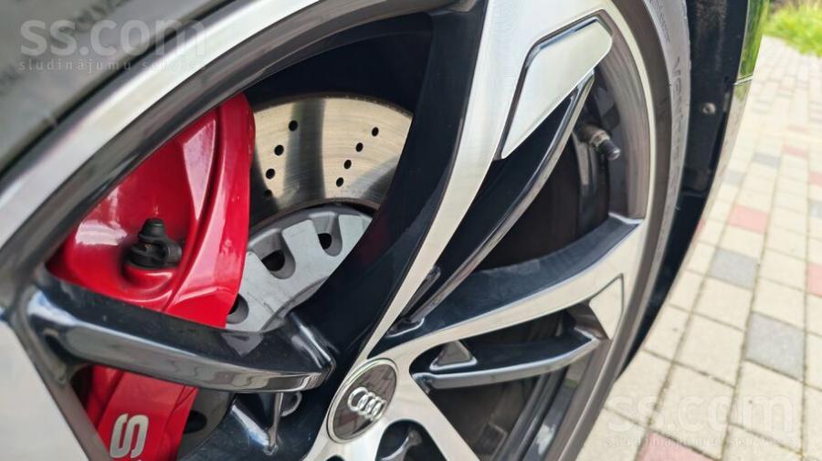 Melns Audi RS5 2019 Rīga, ar dzinēja tilpumu 2.90 L un nobraukumu 82 tūkst. km par 43000 €, foto 11 vietnē AUTOMOTO.COM.LV