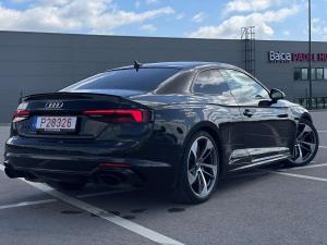 Black Audi RS5 2019 in Kaunas, with an engine capacity of 2.89 L and mileage of 98 thousand km for 42499 €, photo 6 on AUTOMOTO.COM.LV
