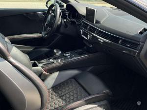 Black Audi RS5 2019 in Kaunas, with an engine capacity of 2.89 L and mileage of 98 thousand km for 42499 €, photo 8 on AUTOMOTO.COM.LV