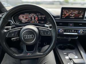 Black Audi RS5 2019 in Kaunas, with an engine capacity of 2.89 L and mileage of 98 thousand km for 42499 €, photo 9 on AUTOMOTO.COM.LV
