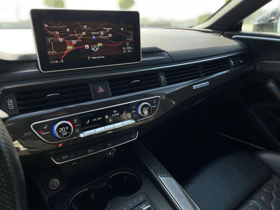 Black Audi RS5 2019 in Kaunas, with an engine capacity of 2.89 L and mileage of 98 thousand km for 42499 €, photo 16 on AUTOMOTO.COM.LV
