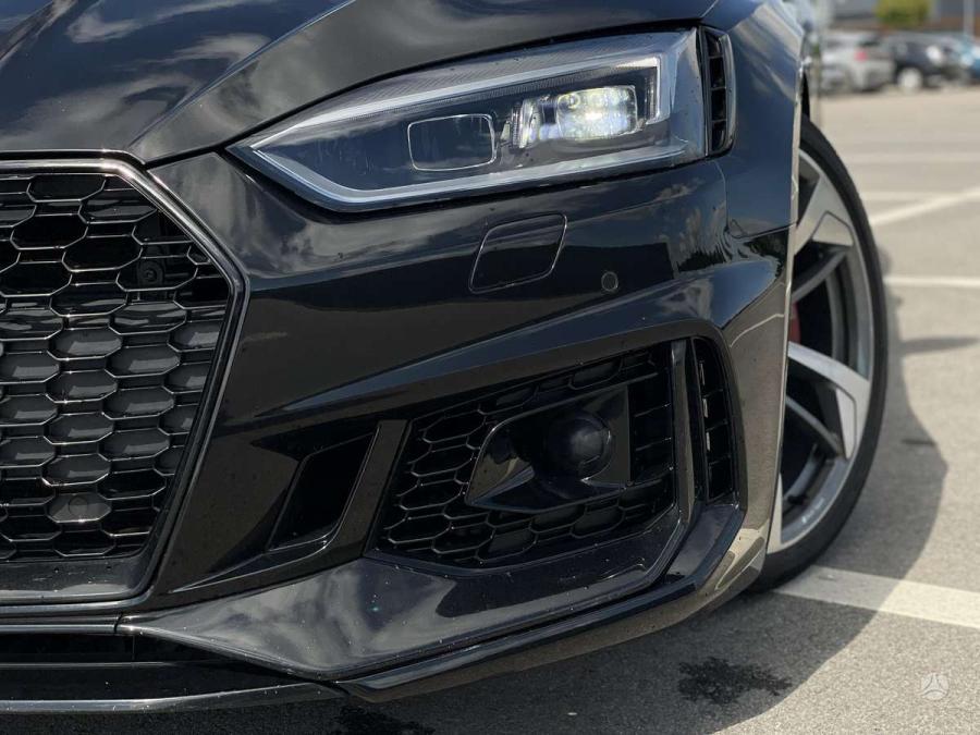 Black Audi RS5 2019 in Kaunas, with an engine capacity of 2.89 L and mileage of 98 thousand km for 42499 €, photo 23 on AUTOMOTO.COM.LV
