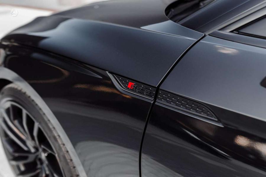 Black Audi RS5 2024 in Siauliai, with an engine capacity of 2.89 L and mileage of 25 thousand km for 60999 €, photo 4 on AUTOMOTO.COM.LV