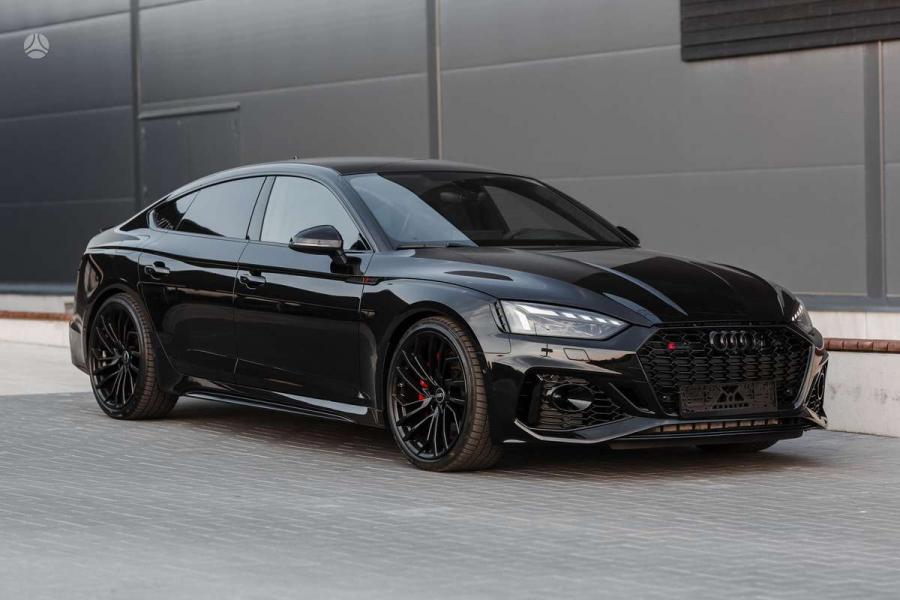 Black Audi RS5 2024 in Siauliai, with an engine capacity of 2.89 L and mileage of 25 thousand km for 60999 €, photo 16 on AUTOMOTO.COM.LV