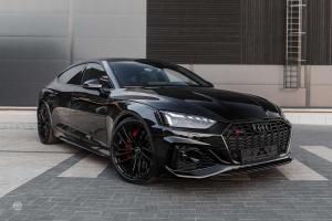 Black Audi RS5 2024 in Siauliai, with an engine capacity of 2.89 L and mileage of 25 thousand km for 60999 €, photo 17 on AUTOMOTO.COM.LV