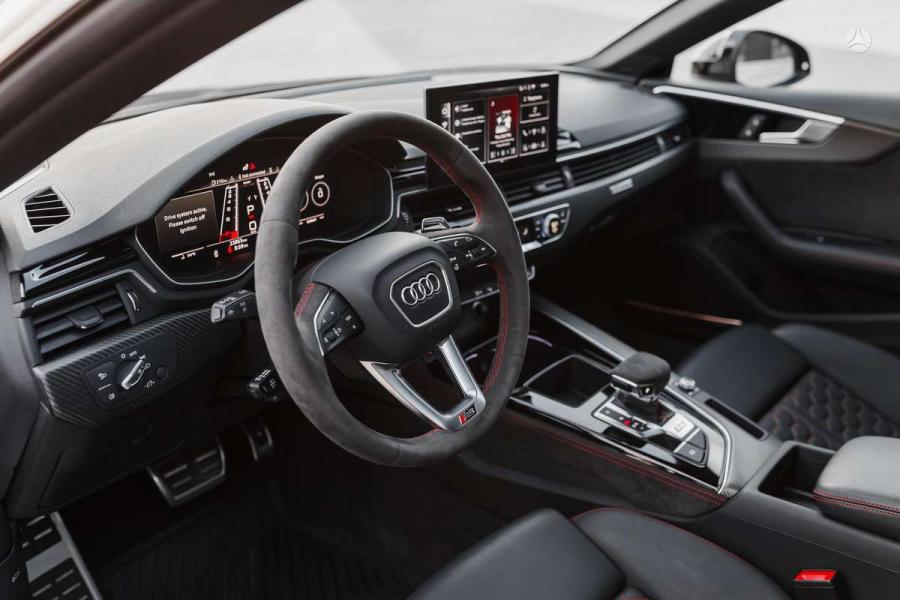 Black Audi RS5 2024 in Siauliai, with an engine capacity of 2.89 L and mileage of 25 thousand km for 60999 €, photo 20 on AUTOMOTO.COM.LV
