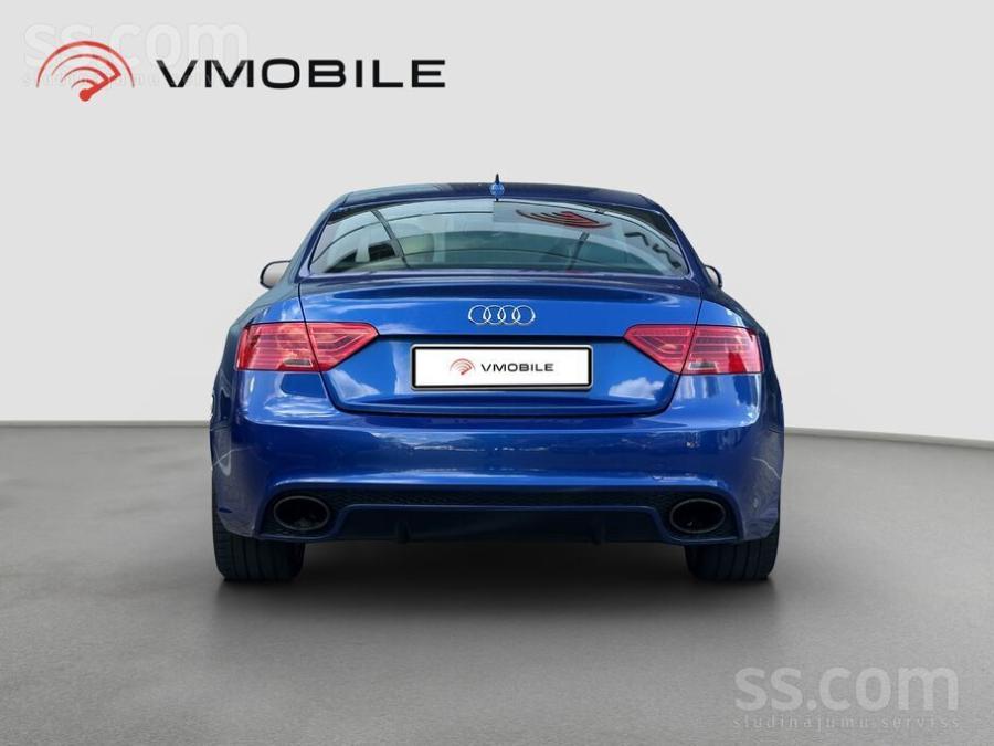 Zils Audi RS5 2013 Rīga, ar dzinēja tilpumu 4.20 L un nobraukumu 118 tūkst. km par 34900 €, foto 5 vietnē AUTOMOTO.COM.LV