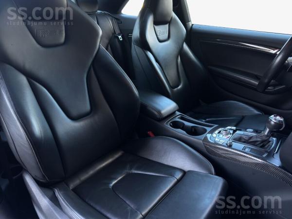 Zils Audi RS5 2013 Rīga, ar dzinēja tilpumu 4.20 L un nobraukumu 118 tūkst. km par 34900 €, foto 7 vietnē AUTOMOTO.COM.LV