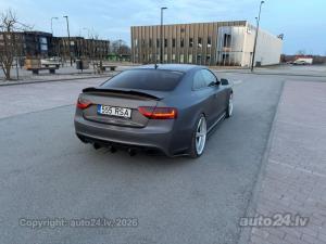 Pelēks Audi RS5 2012 Tallina, ar dzinēja tilpumu 4.20 L un nobraukumu 192 tūkst. km par 38000 €, foto 6 vietnē AUTOMOTO.COM.LV