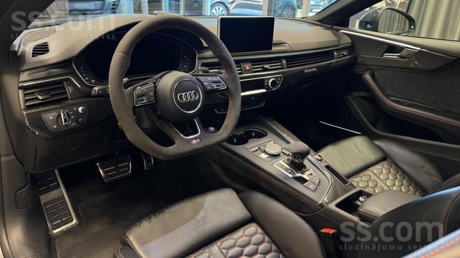 Grey Audi RS5 2017 in Riga, with an engine capacity of 2.90 L and mileage of 57 thousand km for 49000 €, photo 10 on AUTOMOTO.COM.LV