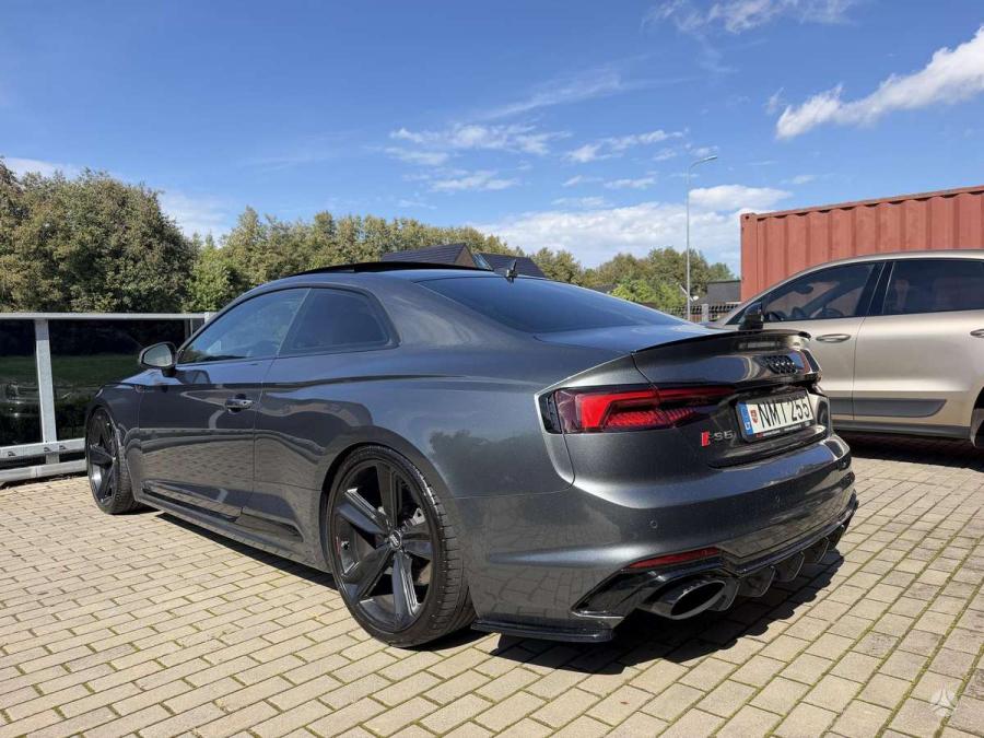 Grey Audi RS5 2018 in Kaunas, with an engine capacity of 2.89 L and mileage of 79 thousand km for 35500 €, photo 1 on AUTOMOTO.COM.LV
