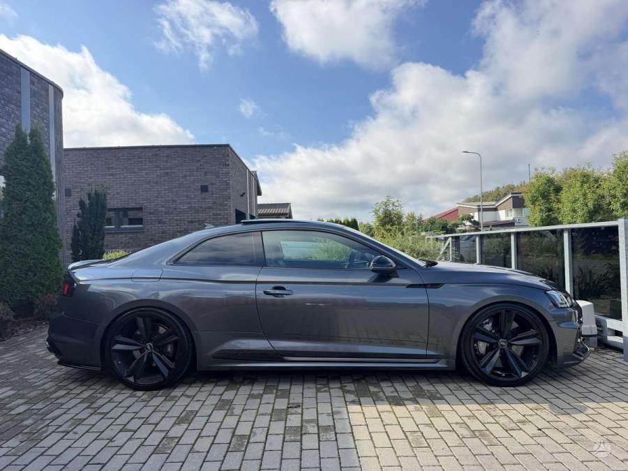 Grey Audi RS5 2018 in Kaunas, with an engine capacity of 2.89 L and mileage of 79 thousand km for 35500 €, photo 19 on AUTOMOTO.COM.LV