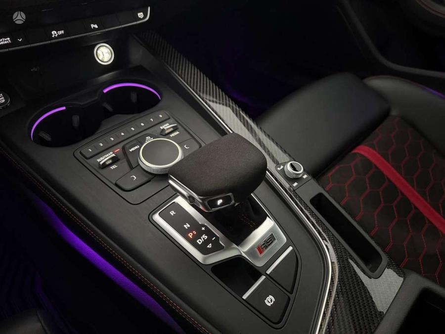 Grey Audi RS5 2018 in Kaunas, with an engine capacity of 2.89 L and mileage of 79 thousand km for 35500 €, photo 38 on AUTOMOTO.COM.LV