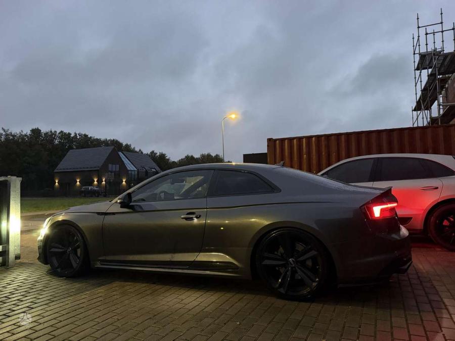 Grey Audi RS5 2018 in Kaunas, with an engine capacity of 2.89 L and mileage of 79 thousand km for 35500 €, photo 41 on AUTOMOTO.COM.LV