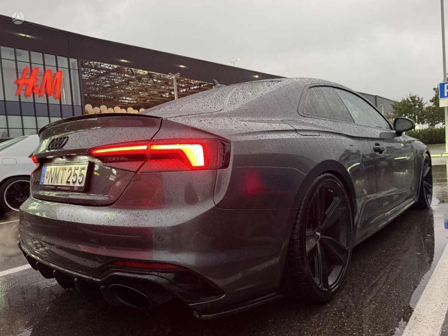 Grey Audi RS5 2018 in Kaunas, with an engine capacity of 2.89 L and mileage of 79 thousand km for 35500 €, photo 43 on AUTOMOTO.COM.LV