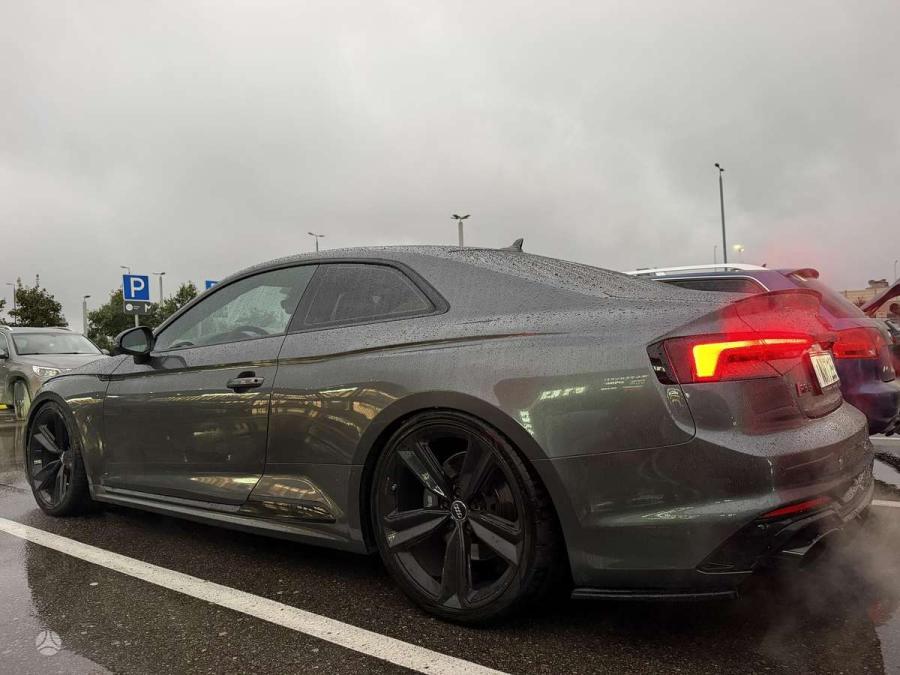 Grey Audi RS5 2018 in Kaunas, with an engine capacity of 2.89 L and mileage of 79 thousand km for 35500 €, photo 44 on AUTOMOTO.COM.LV