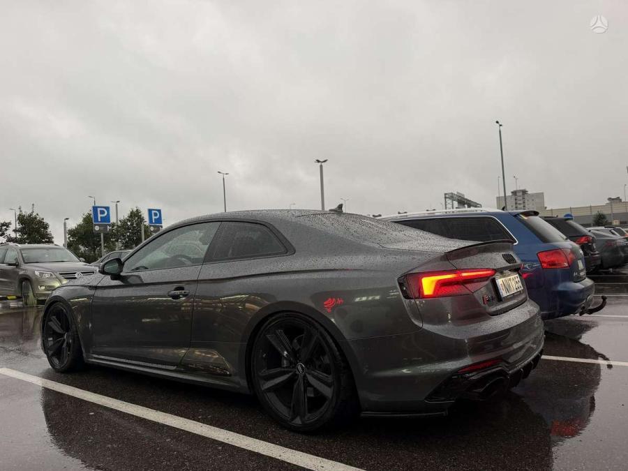 Grey Audi RS5 2018 in Kaunas, with an engine capacity of 2.89 L and mileage of 79 thousand km for 35500 €, photo 45 on AUTOMOTO.COM.LV