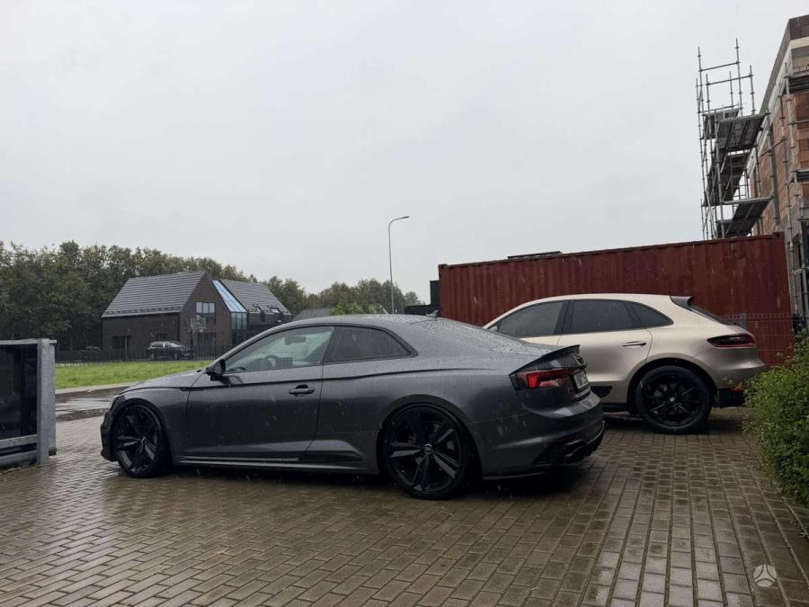 Grey Audi RS5 2018 in Kaunas, with an engine capacity of 2.89 L and mileage of 79 thousand km for 35500 €, photo 47 on AUTOMOTO.COM.LV