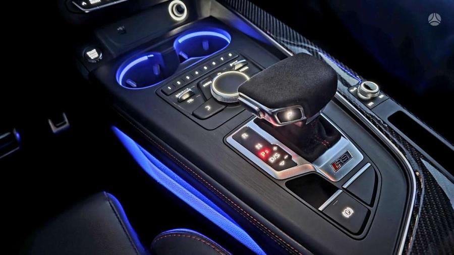 Pelēks Audi RS5 2018 Šauļi, ar dzinēja tilpumu 2.89 L un nobraukumu 81 tūkst. km par 38800 €, foto 26 vietnē AUTOMOTO.COM.LV
