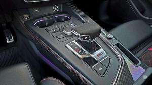 Pelēks Audi RS5 2018 Šauļi, ar dzinēja tilpumu 2.89 L un nobraukumu 81 tūkst. km par 38800 €, foto 41 vietnē AUTOMOTO.COM.LV