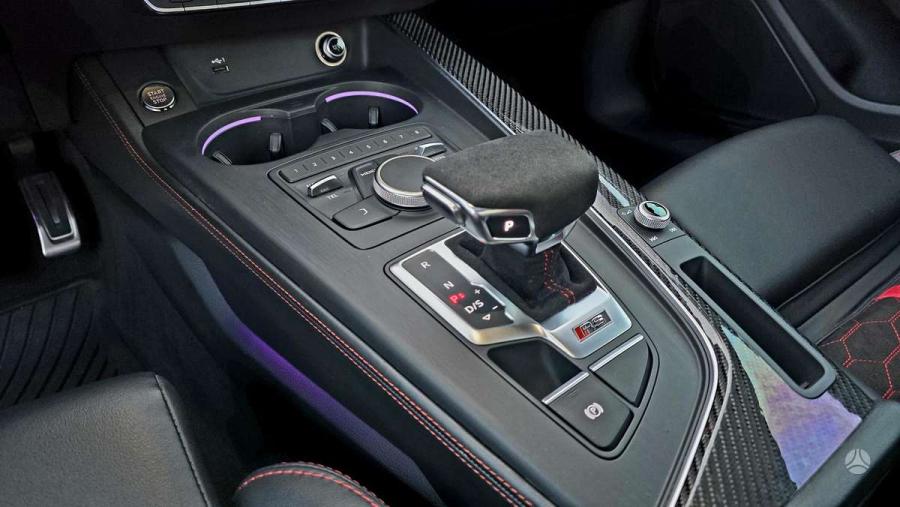 Pelēks Audi RS5 2018 Šauļi, ar dzinēja tilpumu 2.89 L un nobraukumu 81 tūkst. km par 38800 €, foto 41 vietnē AUTOMOTO.COM.LV