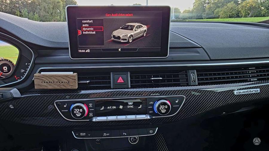 Pelēks Audi RS5 2018 Šauļi, ar dzinēja tilpumu 2.89 L un nobraukumu 81 tūkst. km par 38800 €, foto 45 vietnē AUTOMOTO.COM.LV