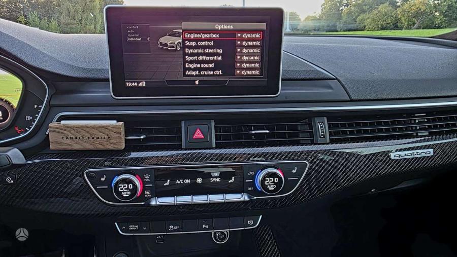 Pelēks Audi RS5 2018 Šauļi, ar dzinēja tilpumu 2.89 L un nobraukumu 81 tūkst. km par 38800 €, foto 46 vietnē AUTOMOTO.COM.LV
