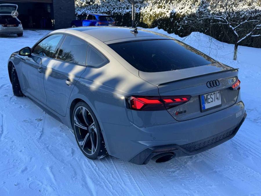 Pelēks Audi RS5 2025 Kauņa, ar dzinēja tilpumu 2.89 L un nobraukumu 14 tūkst. km par 59000 €, foto 3 vietnē AUTOMOTO.COM.LV