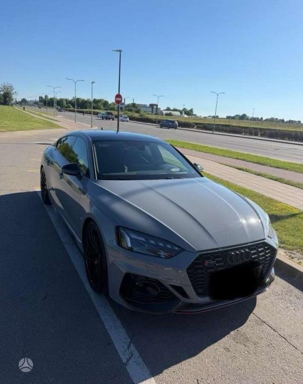 Grey Audi RS5 2023 in Kaunas, with an engine capacity of 3.00 L and mileage of 60 thousand km for 46000 €, photo 3 on AUTOMOTO.COM.LV