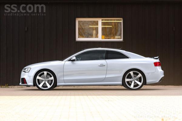 White Audi RS5 2012 in Jelgava, with an engine capacity of 4.20 L and mileage of 141 thousand km for 23400 €, photo 7 on AUTOMOTO.COM.LV