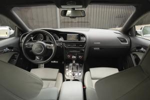 Balts Audi RS5 2012 Jelgava, ar dzinēja tilpumu 4.20 L un nobraukumu 141 tūkst. km par 23400 €, foto 12 vietnē AUTOMOTO.COM.LV
