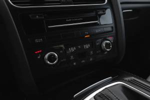 Balts Audi RS5 2012 Jelgava, ar dzinēja tilpumu 4.20 L un nobraukumu 141 tūkst. km par 23400 €, foto 22 vietnē AUTOMOTO.COM.LV
