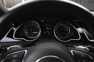 Balts Audi RS5 2012 Jelgava, ar dzinēja tilpumu 4.20 L un nobraukumu 141 tūkst. km par 23400 €, foto 25 vietnē AUTOMOTO.COM.LV