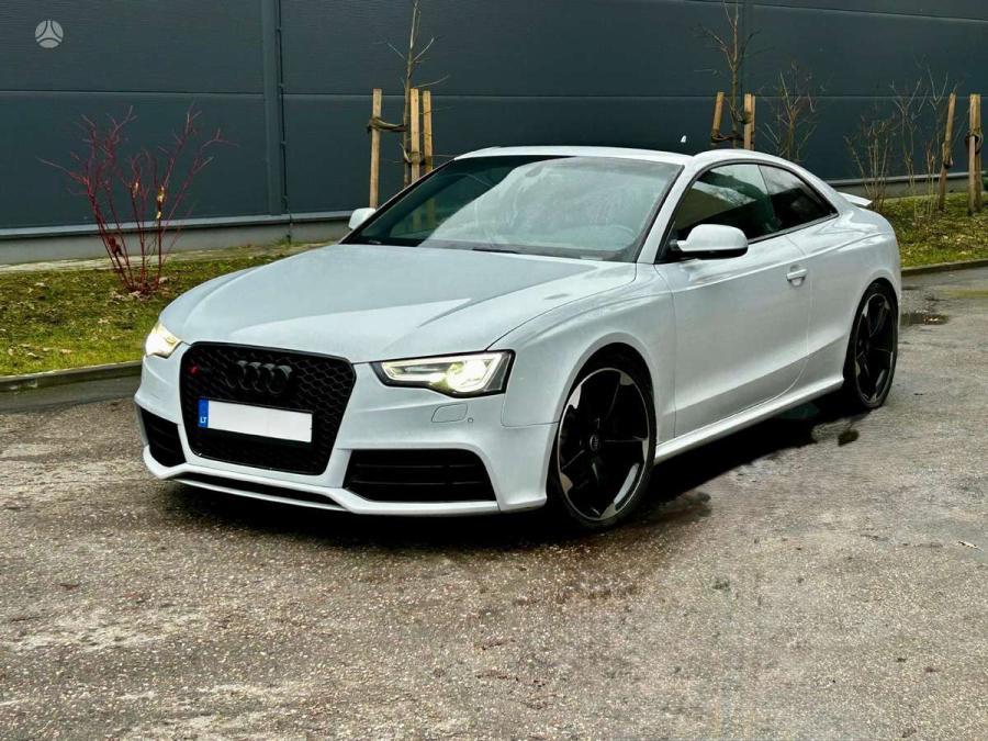White Audi RS5 2013 in Riga, with an engine capacity of 0.00 L and mileage of 222 thousand km for 17900 €, photo 1 on AUTOMOTO.COM.LV