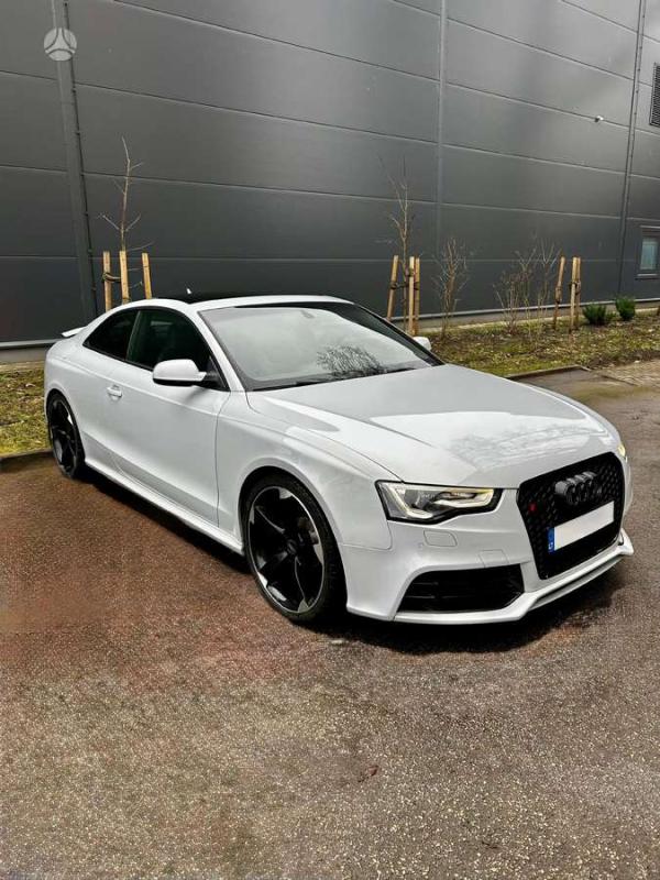 White Audi RS5 2013 in Riga, with an engine capacity of 0.00 L and mileage of 222 thousand km for 17900 €, photo 2 on AUTOMOTO.COM.LV