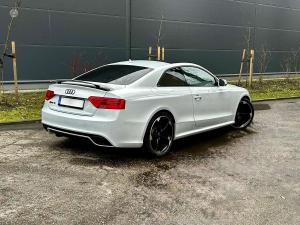 White Audi RS5 2013 in Riga, with an engine capacity of 0.00 L and mileage of 222 thousand km for 17900 €, photo 4 on AUTOMOTO.COM.LV