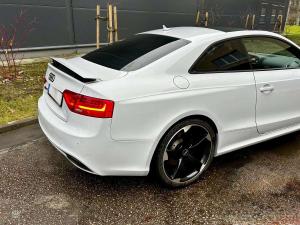 White Audi RS5 2013 in Riga, with an engine capacity of 0.00 L and mileage of 222 thousand km for 17900 €, photo 8 on AUTOMOTO.COM.LV