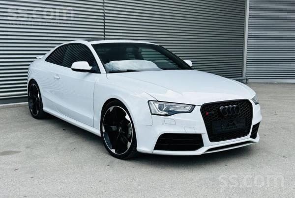 Balts Audi RS5 2013 Rīga, ar dzinēja tilpumu 4.20 L un nobraukumu 0 tūkst. km par 17900 €, foto 1 vietnē AUTOMOTO.COM.LV